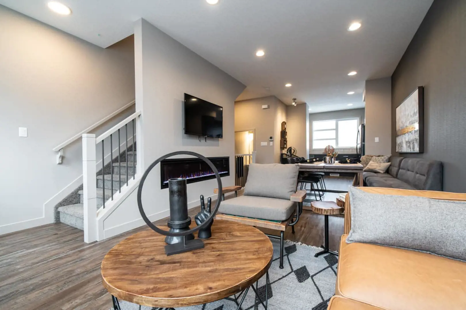 Ava Townhomes | 17635 58 Street Northwest